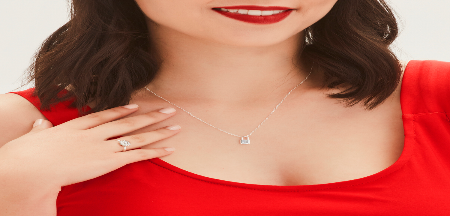 Find The Perfect Jewellery at Pascoes